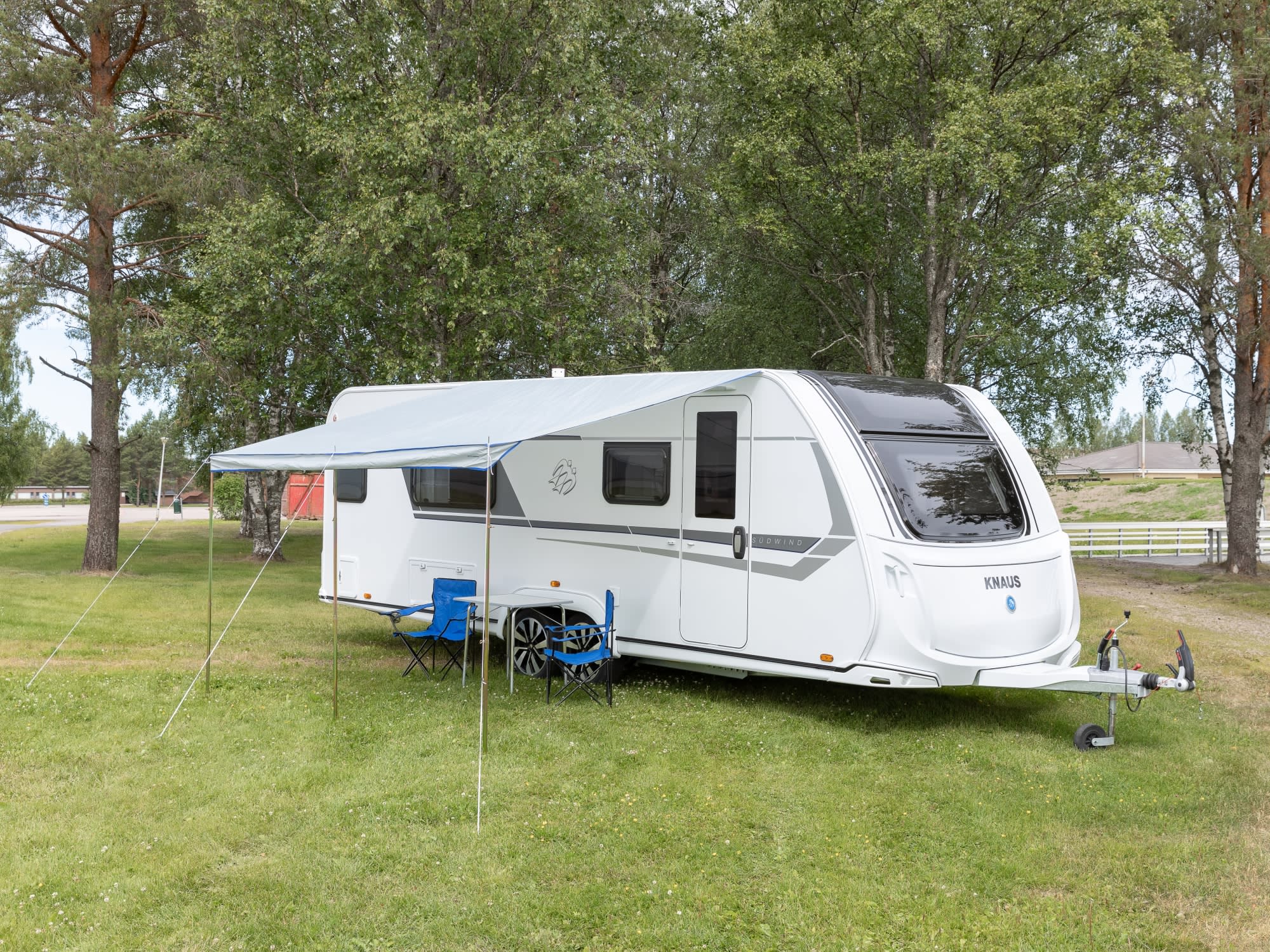 Arctic Caravan 350 harmaa aurinkokatos | Karkkainen.com verkkokauppa