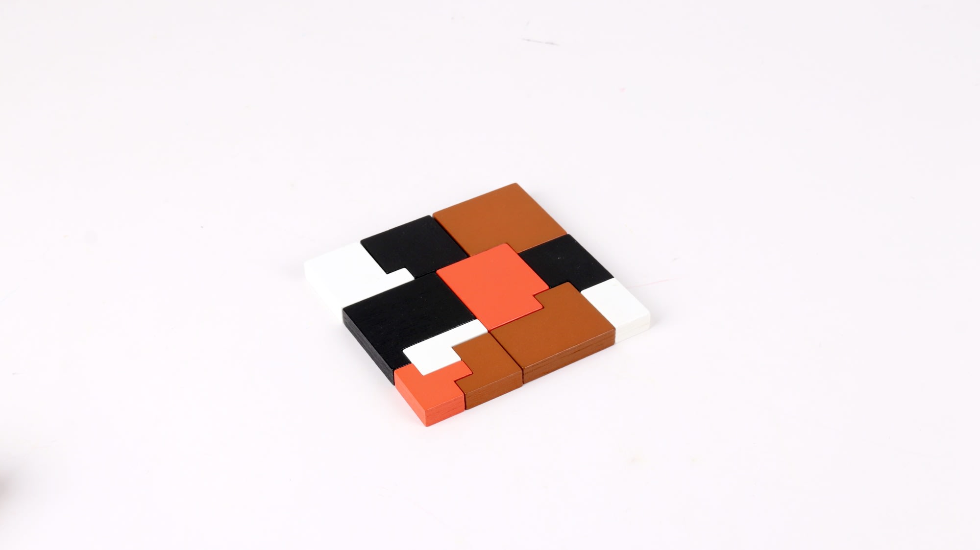 mensa-8-square-puzzle-pulmapalapeli-karkkainen-verkkokauppa